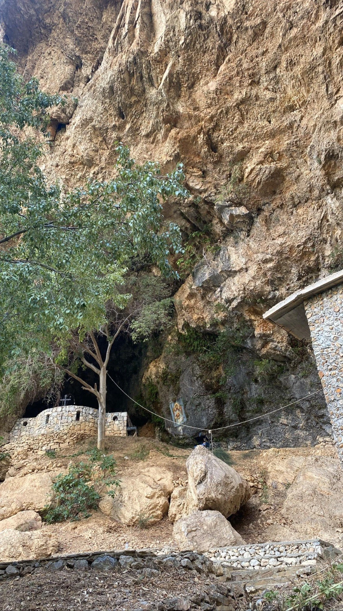Θηριόπετρα Αλμωπίας: Το εξωκλήσι του Ιωάννη του Προδρόμου