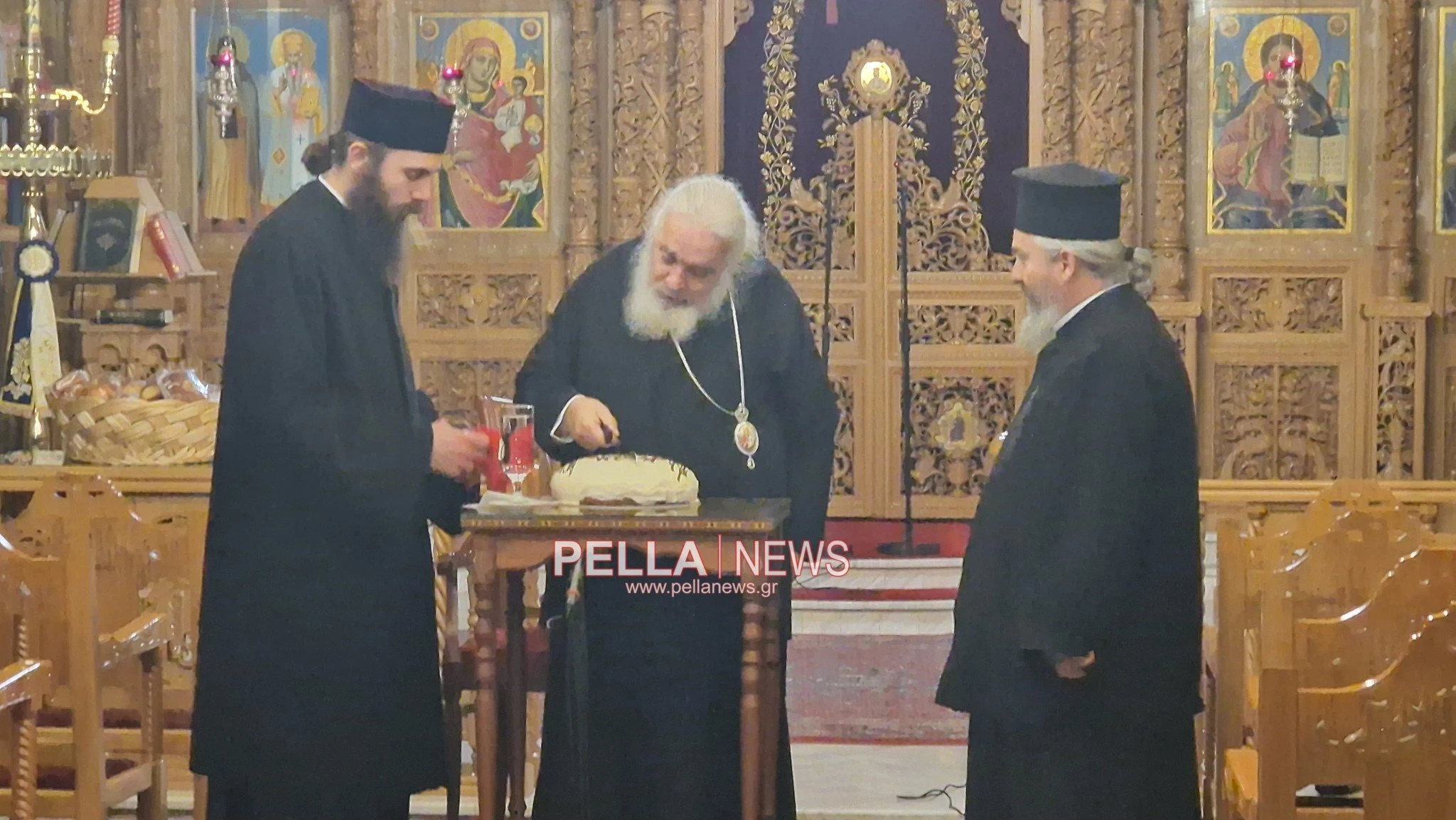 Αριδαία: Ο Μητροπολίτης Ιωήλ έκοψε την βασιλόπιτα για το 2024