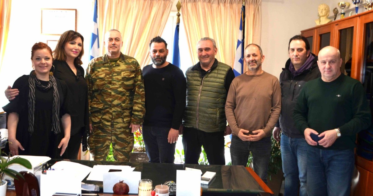 Συνάντηση της Δημάρχου Σκύδρας με τον νέο Υποδιοικητή της IIας Μ/Κ ...