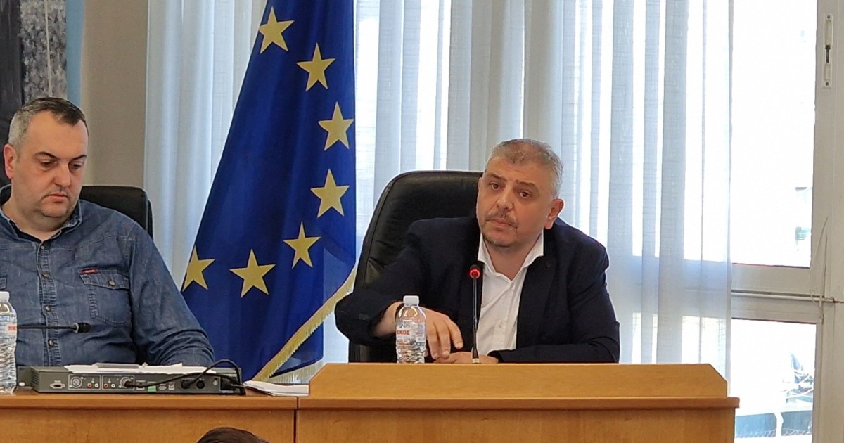 Ο Δήμαρχος Αλμωπίας Νίκος Παρούτογλου στο Δημοτικό Συμβούλιο: Αναφορά ...