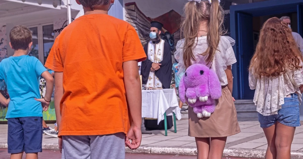 Πως θα ανοίξουν τα σχολεία: Τι ισχύει για μάσκες, τεστ, νοσήσαντες και ...