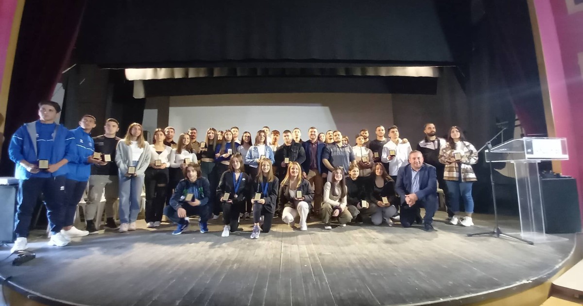 Ο Δήμος Αλμωπίας τίμησε τους μαθητές της Αλμωπίας