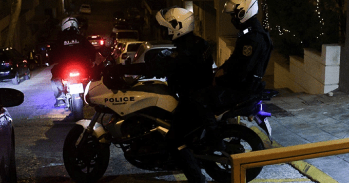 Θεσσαλονίκη: Γέφυρα ζωής από αστυνομικούς για παιδί με πυρετό και σπασμούς
