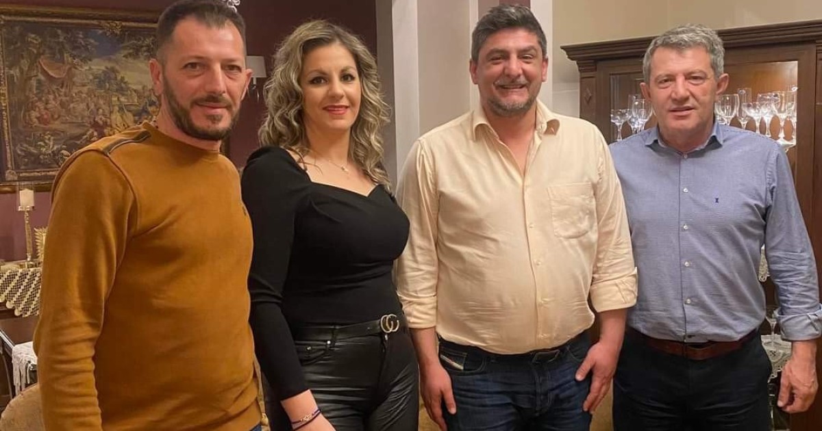 Συνεχίζει με άρωμα γυναίκας ο Στάθης Φουντουκίδης