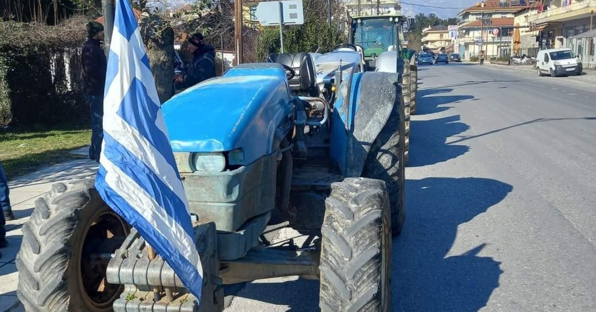 Βγήκαν τα τρακτέρ στους δρόμους της Αριδαίας