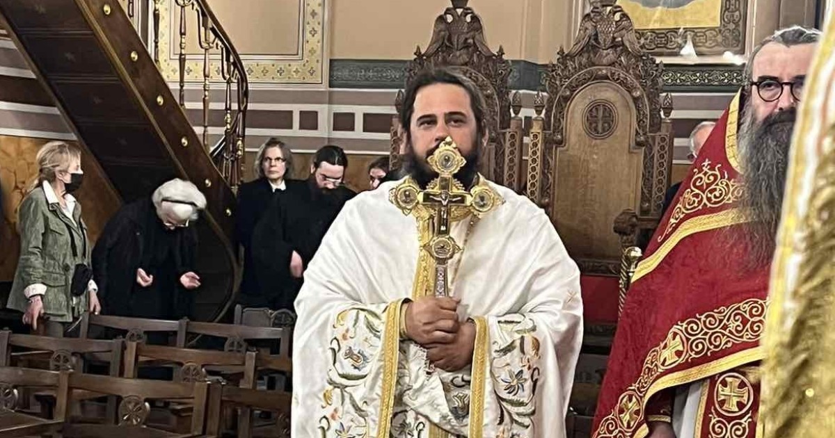 Ο πατήρ Χριστόδουλος και προσκυνητές απο την Πέλλα στην Αρχιεπισκοπή Αθηνών