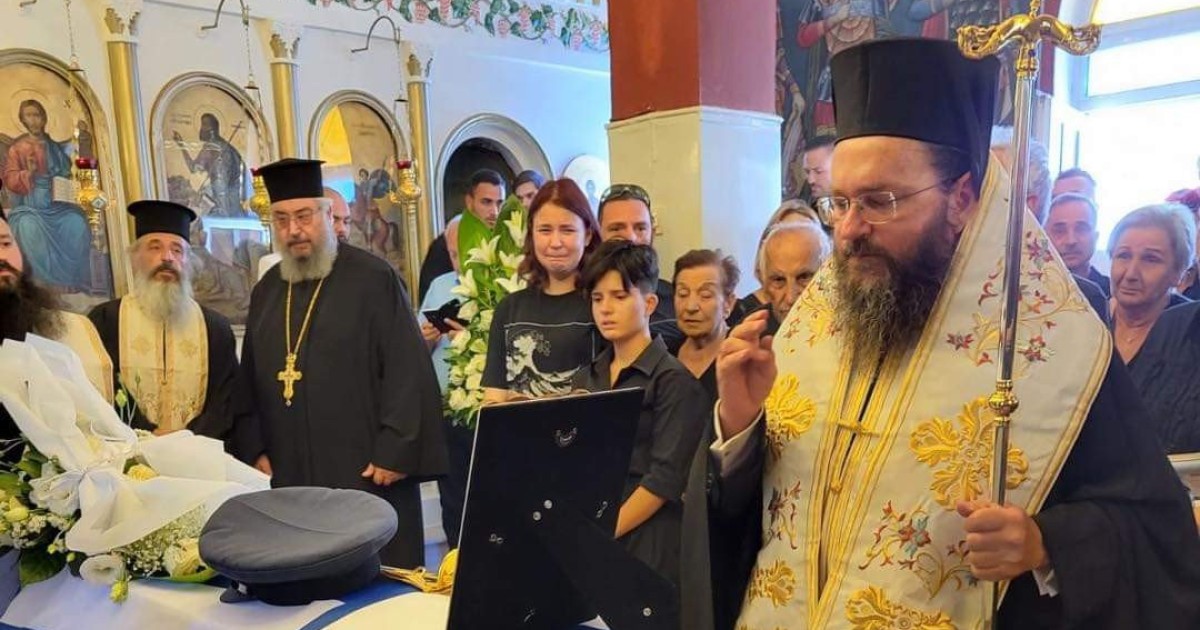 Ο Μητροπολίτης Κιλκισίου στην Εξοδιο Ακολουθία του ήρωα σμηναγου