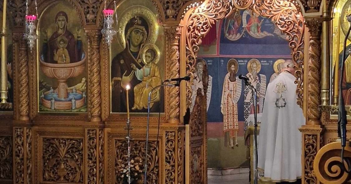 Η Μικρή Παράκληση στην Παναγία Δοβρα