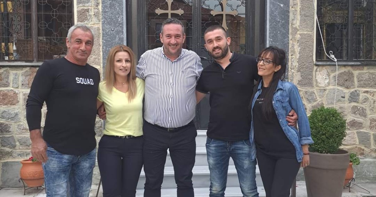 Η ομάδα του Εδώ Ζούμε στην Θηριόπετρα