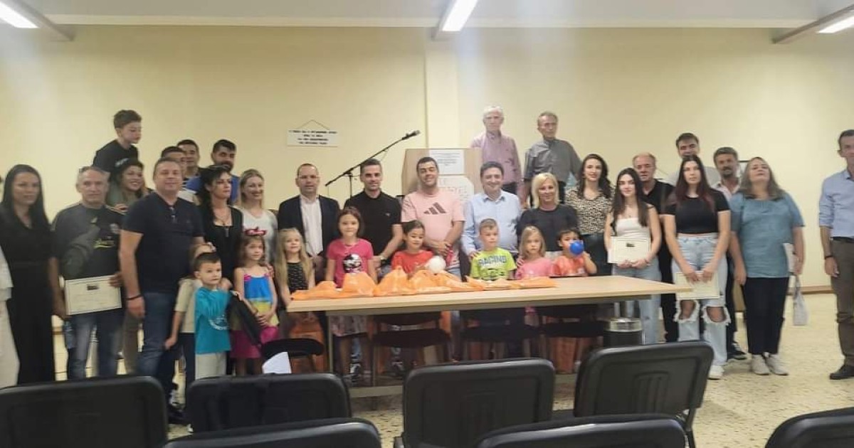 Στήριξη της Μαρίας Παπαδοπουλου στον σύλλογο Τριτεκνων