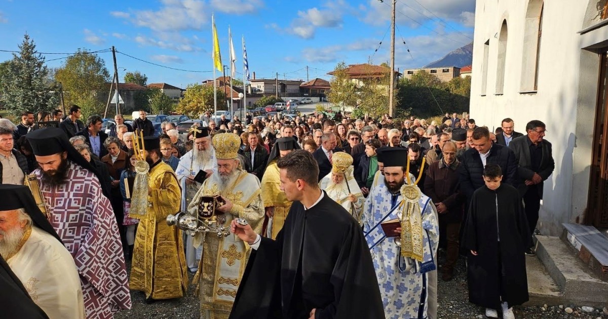 Την Κυριακή 12 Νοεμβρίου εγκαινιάστηκε ο πρώτος ενοριακός ιερός ναός ...