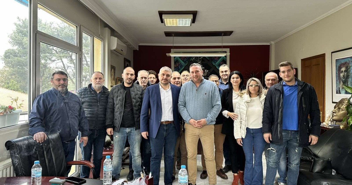 Ο πρώην με τον νυν στην Αριδαία-Συνάντηση Παρούτογλου-Μπάτση στο Δημαρχείο