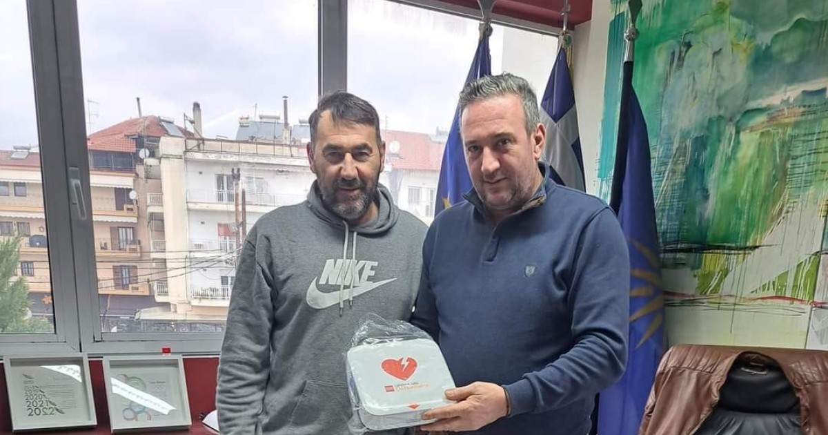 Μπάτσης: Παραδώσαμε στην Δωροθέα έναν σύγχρονο απινιδωτη
