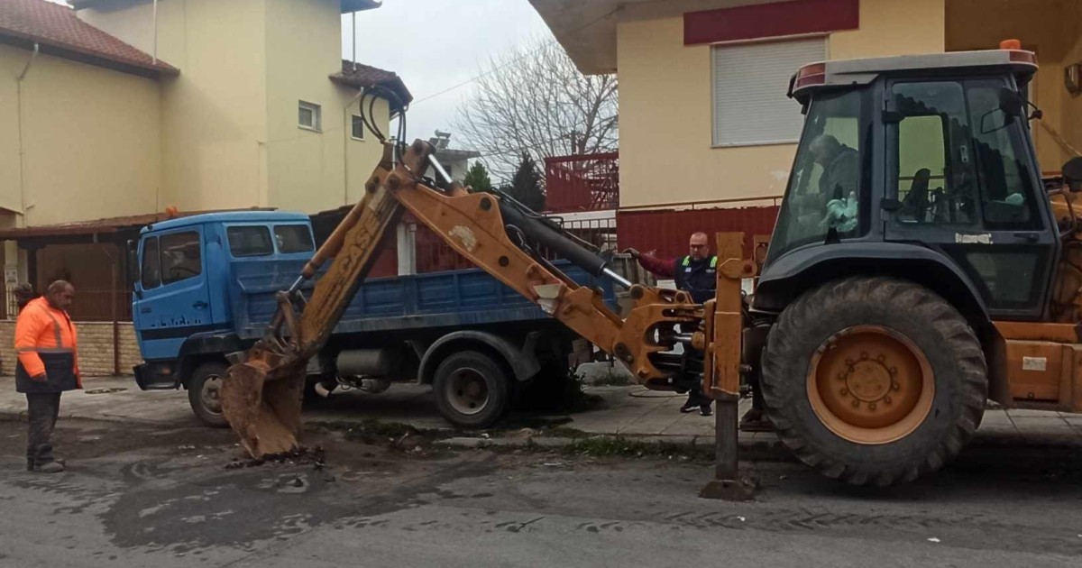 ΔΕΥΑ Δήμου Πέλλας: Αποκατάσταση ζημίας πριν συμβούν...χειρότερα! (φώτος)
