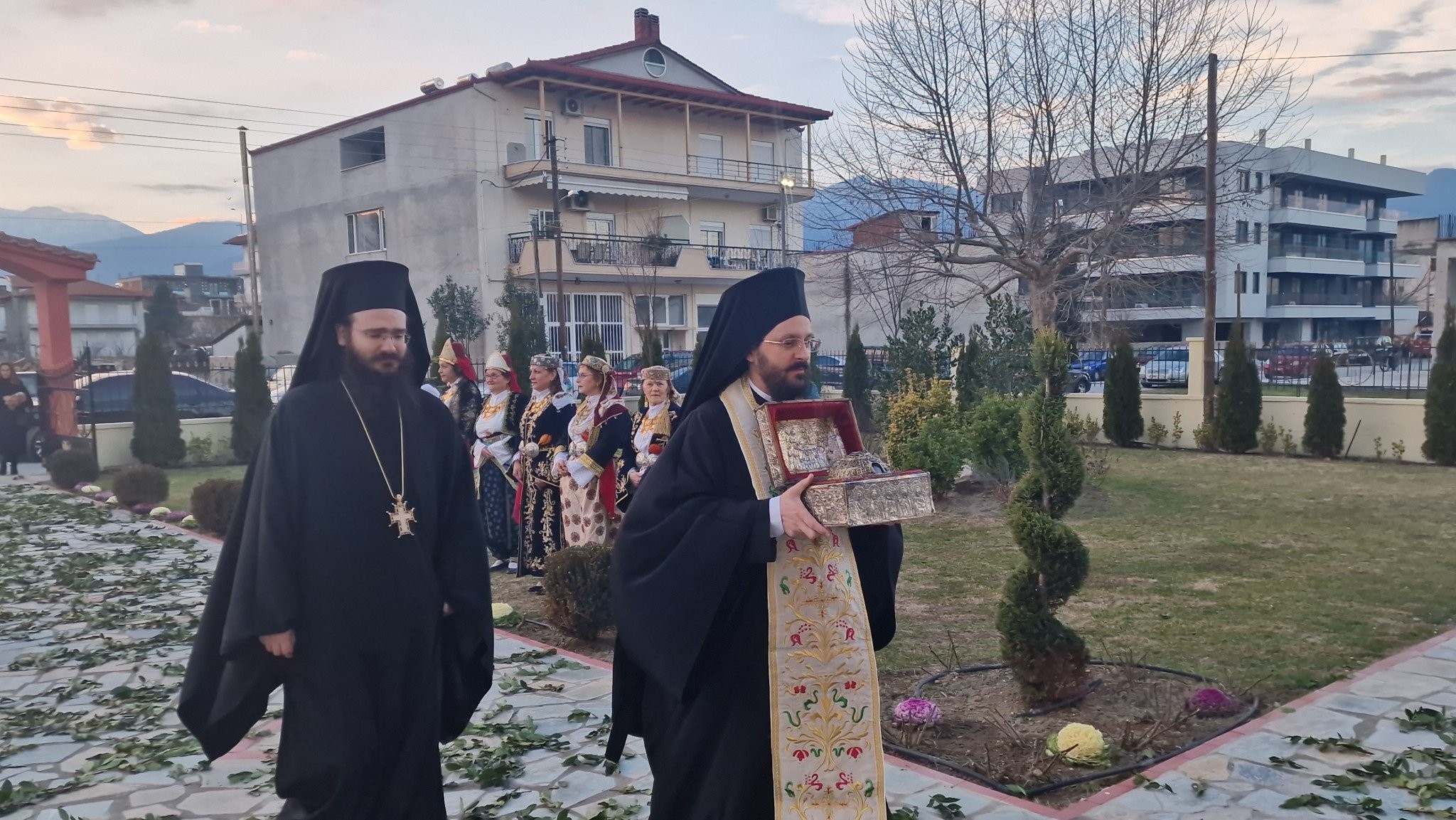 Έφτασε στην Αριδαία η τίμια Καρα του Αγίου Παρθενίου