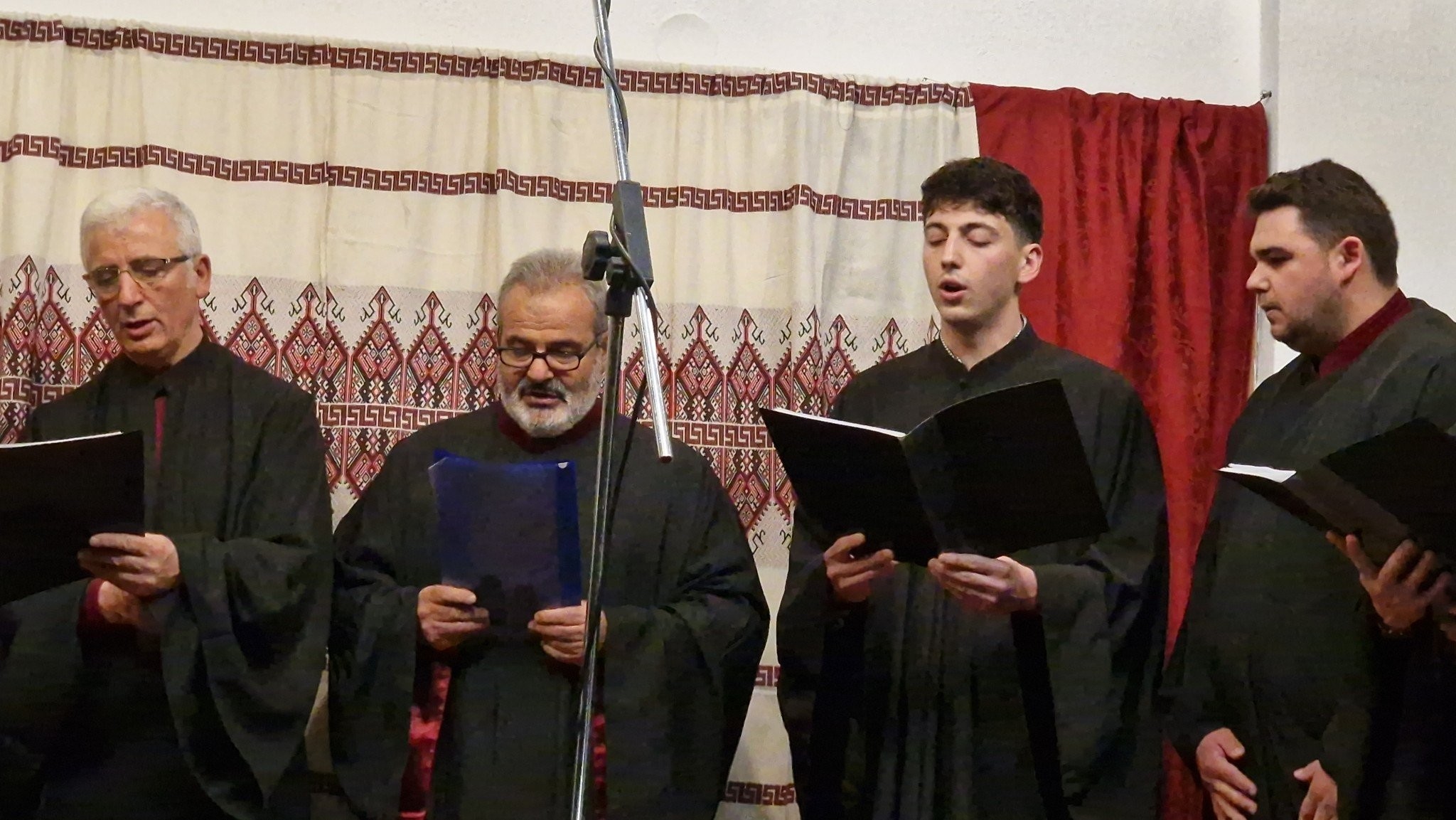 Σαγηνεύει ο Σύλλογος Ιεροψαλτων Αλμωπίας