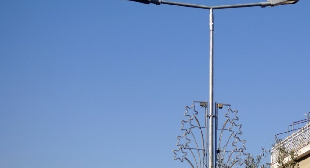 Εργασίες συντήρησης οδικού ηλεκτροφωτισμού στη Λεωφόρο Γεωργικής Σχολής ...