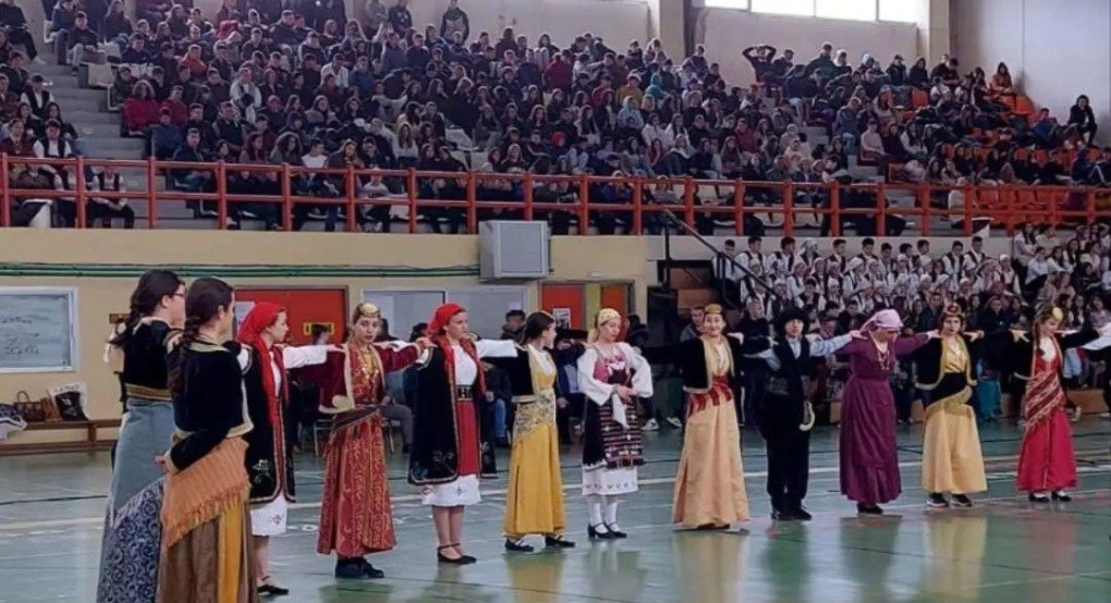 Πανελλήνια Μαθητική συνάντηση: "Εκπαίδευση και Λαογραφία"