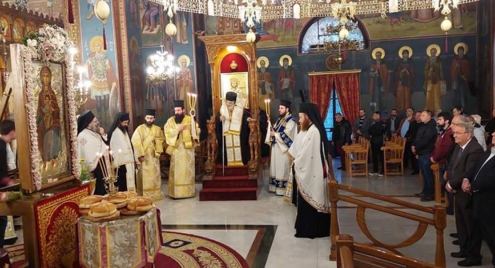 Στην Αγία Σκέπη η Παναγία η Ελεουσα