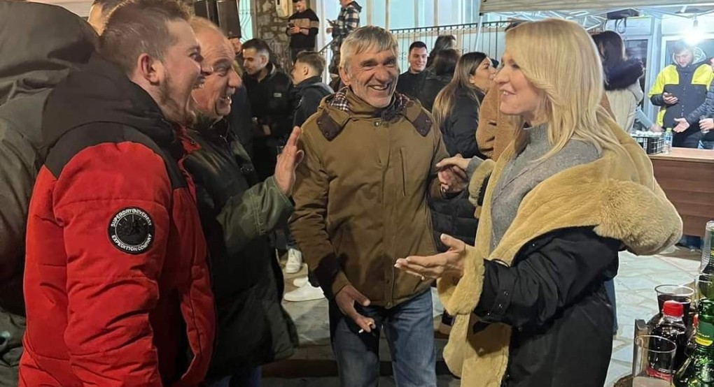 Στα Κόλιντα η Θεοδώρα Τζάκρη