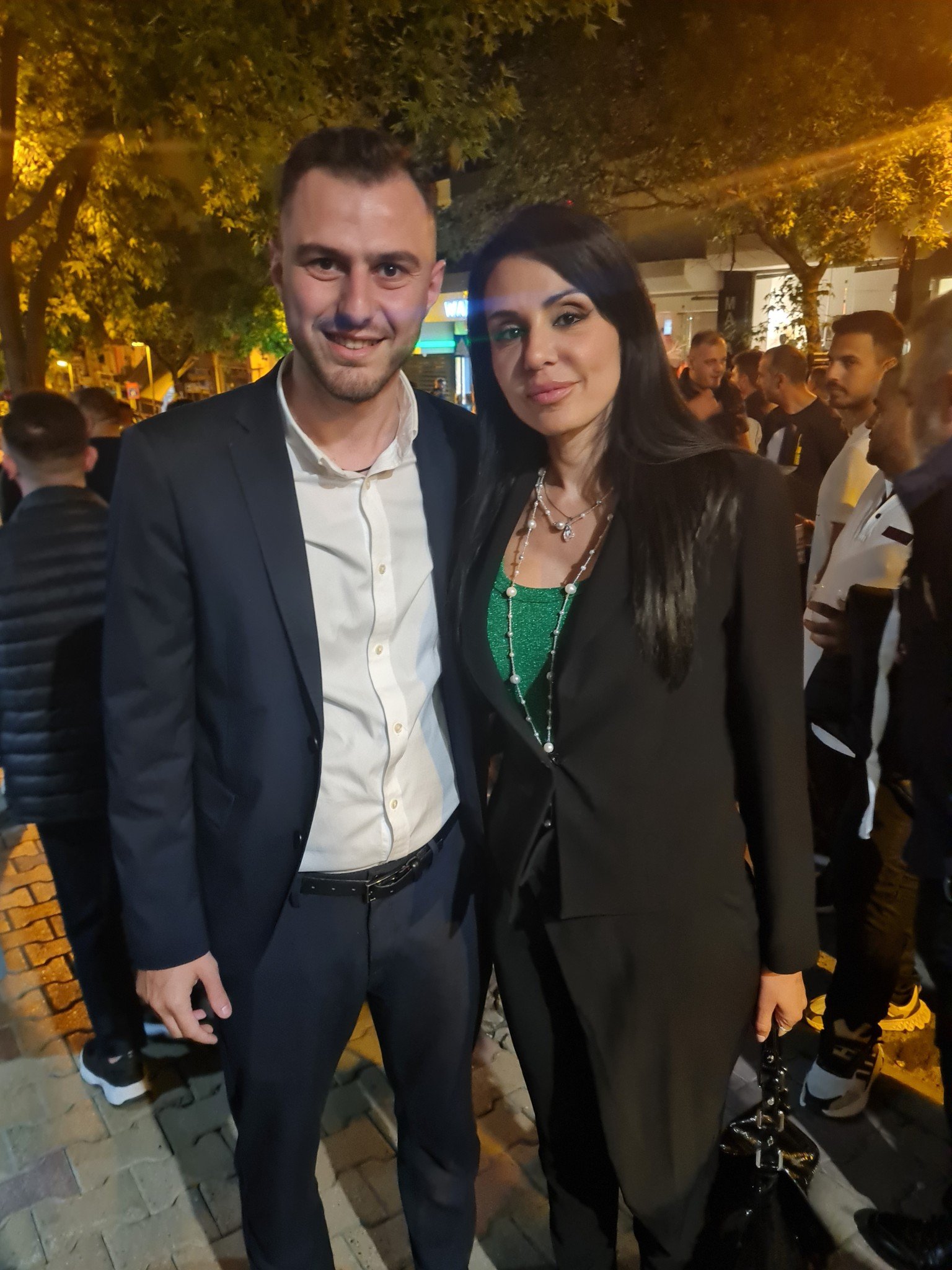Στο εκλογικό κέντρο του Λάκη Βασιλειάδη η Μαρία Σαραλιώτου