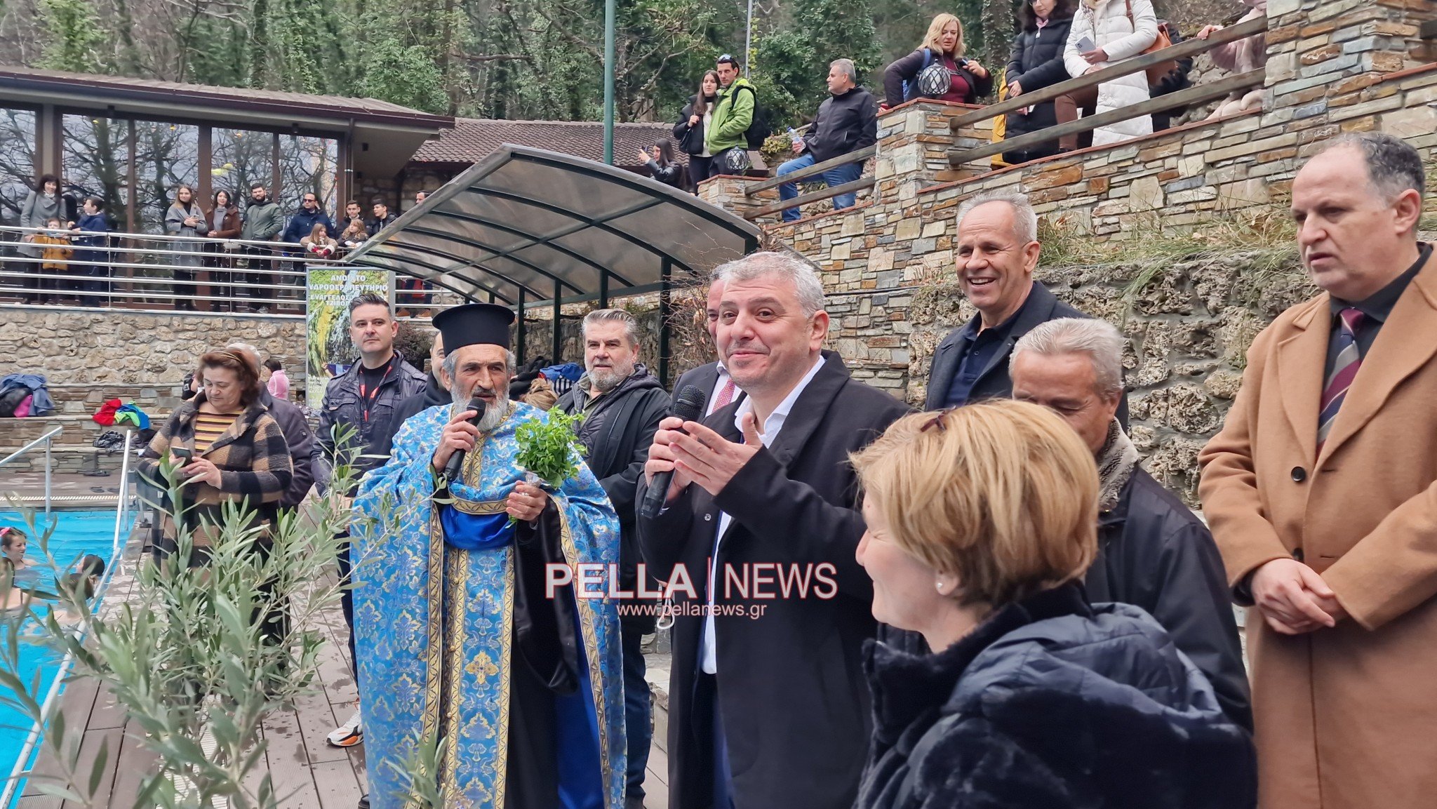 Τα Θεοφάνεια του Δημάρχου Αλμωπίας (φώτο)